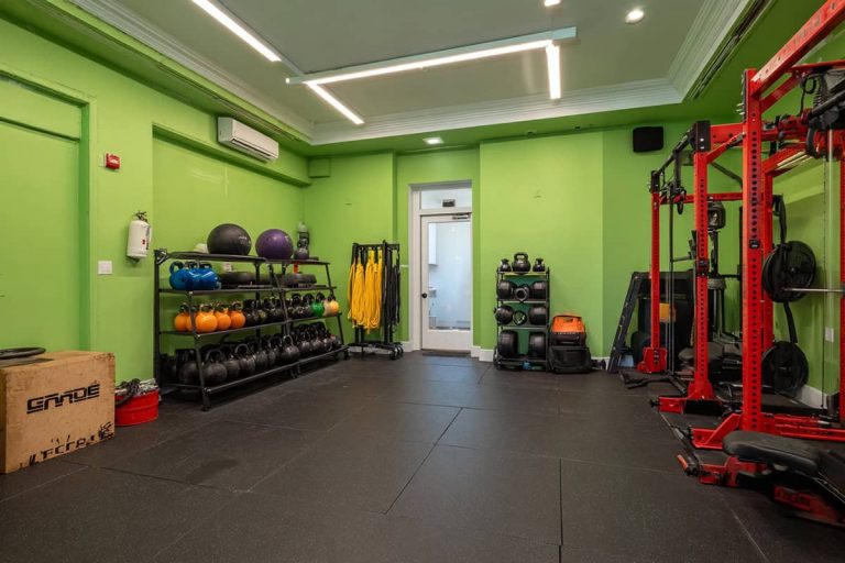 12 Best Paint Colors For a Home Gym