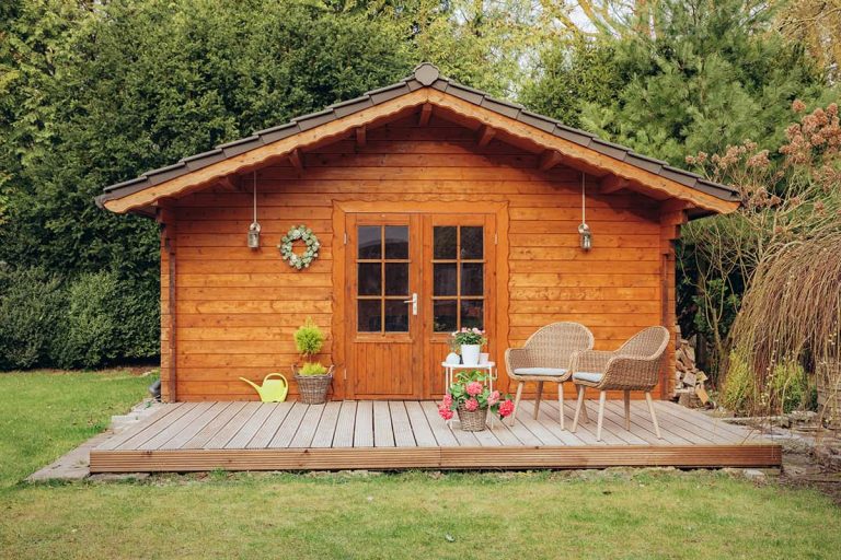 34 Amazing She Shed Office Ideas That Boost Motivation